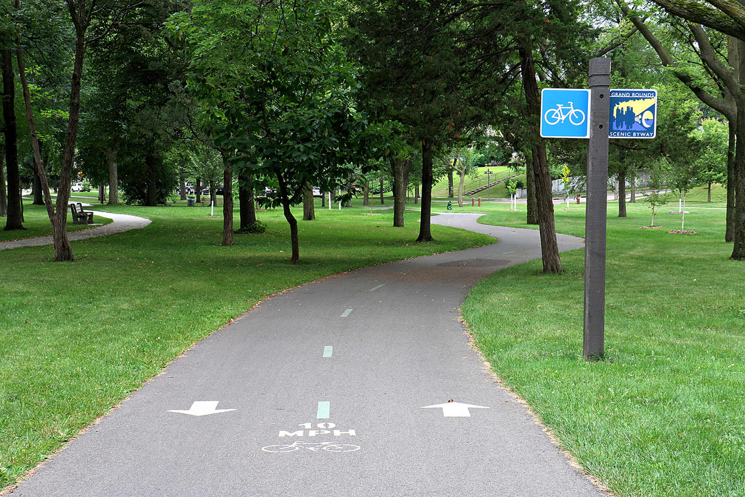 Amenities | Apartments in Eagan MN | Promenade Oaks Townhome Living